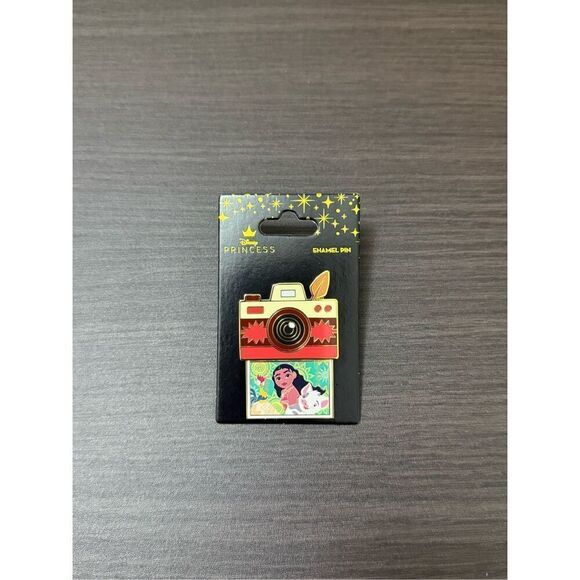 Disney | Accessories | Disney Moana Instantcamera Sliding Enamel Pin ...